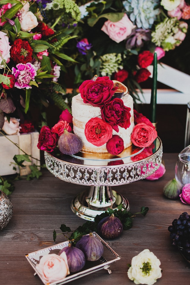 Amazing Wedding Cakes for Joint Celebrations - My Blog